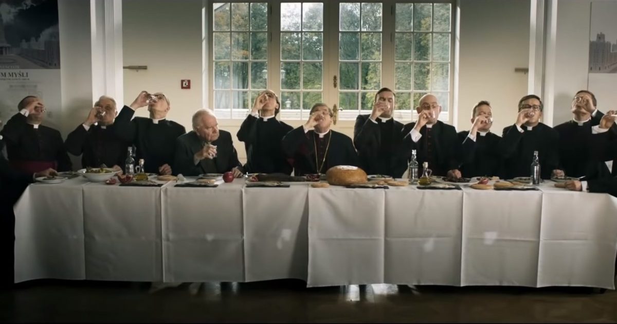 Kler, le film qui s’attaque à l’Eglise catholique et fracture la ...